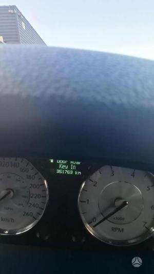 Black Chrysler 300C 2009 in Kaunas, with an engine capacity of 3.00 L and mileage of 351 thousand km for 3950 €, photo 14 on AUTOMOTO.COM.LV