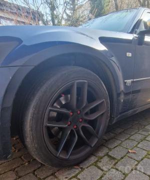 Blue Chrysler 300C 2005 in Riga, with an engine capacity of 3.50 L and mileage of 254 thousand km for 1500 €, photo 7 on AUTOMOTO.COM.LV