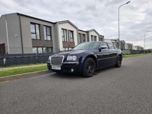 Zils Chrysler 300C 2006 Viļņa, ar dzinēja tilpumu 2.99 L un nobraukumu 342 tūkst. km par 2480 €, foto 3 vietnē AUTOMOTO.COM.LV