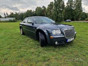Синий Крайслер 300C 2007 в Таллин, объемом двигателя 3.00 л и пробегом 388 тыс. км за 2000 €, фото 3 на AUTOMOTO.COM.LV