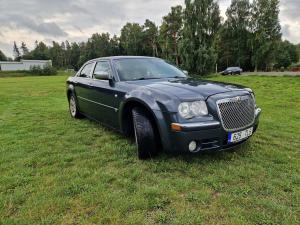 Blue Chrysler 300C 2007 in Tallinn, with an engine capacity of 3.00 L and mileage of 382 thousand km for 2000 €, photo 13 on AUTOMOTO.COM.LV