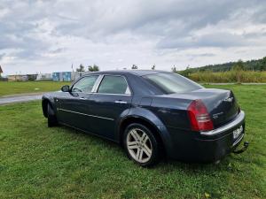 Blue Chrysler 300C 2007 in Tallinn, with an engine capacity of 3.00 L and mileage of 382 thousand km for 2000 €, photo 16 on AUTOMOTO.COM.LV
