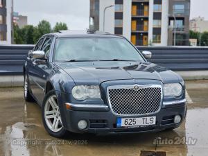 Zils Chrysler 300C 2007 Tallina, ar dzinēja tilpumu 3.00 L un nobraukumu 242 tūkst. km par 3488 €, foto  vietnē AUTOMOTO.COM.LV