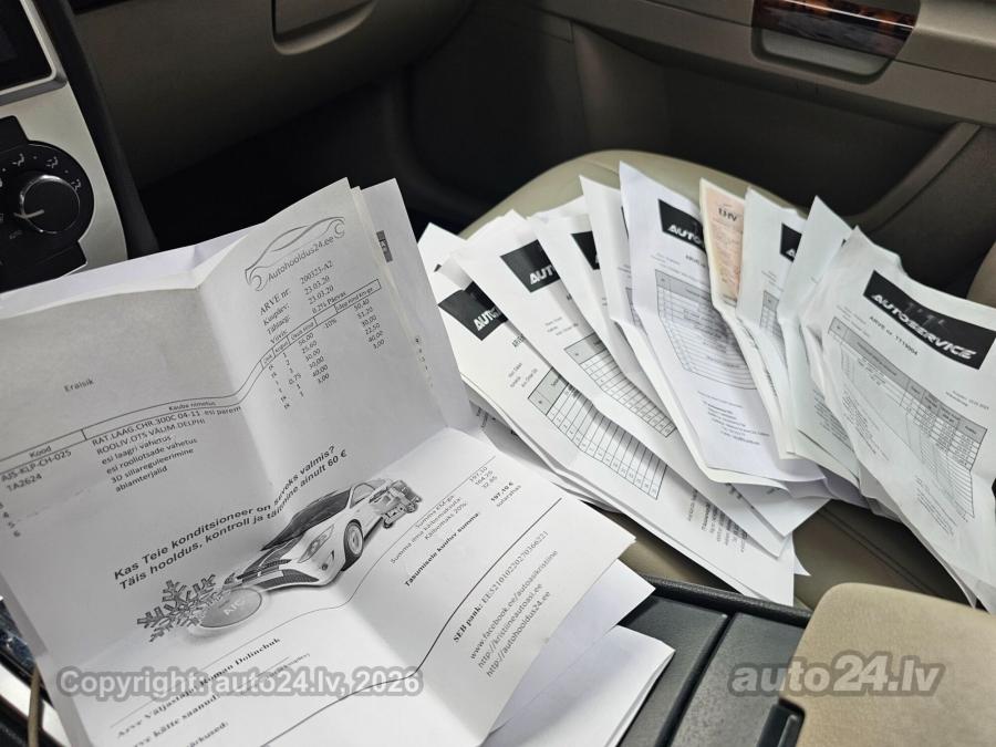 Синий Крайслер 300C 2007 в Таллин, объемом двигателя 3.00 л и пробегом 242 тыс. км за 3488 €, фото 22 на AUTOMOTO.COM.LV