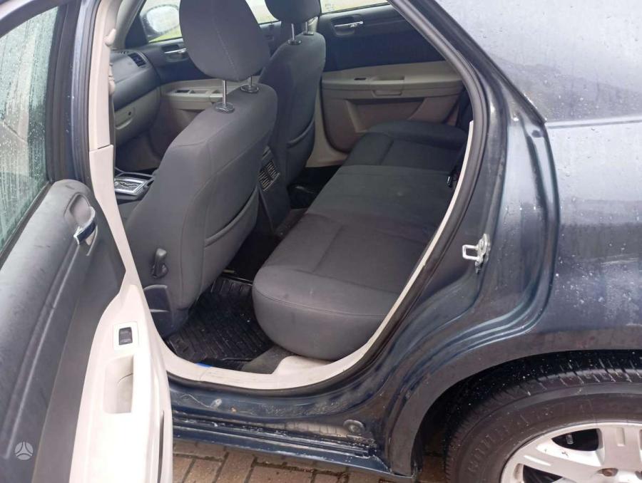 Zils Chrysler 300C 2008 Jurbarkas, ar dzinēja tilpumu 2.74 L un nobraukumu 126 tūkst. km par 2950 €, foto 20 vietnē AUTOMOTO.COM.LV