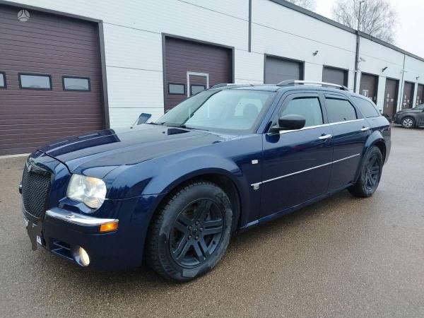 Zils Chrysler 300C 2006 Utena, ar dzinēja tilpumu 2.99 L un nobraukumu 345 tūkst. km par 4200 €, foto 3 vietnē AUTOMOTO.COM.LV