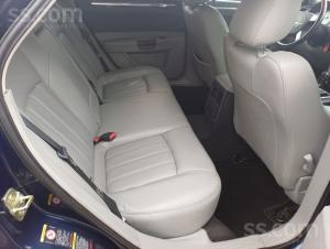 Zils Chrysler 300C 2006 Rīga, ar dzinēja tilpumu 3.00 L un nobraukumu 420 tūkst. km par 2500 €, foto 9 vietnē AUTOMOTO.COM.LV