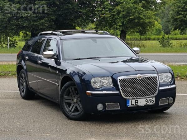 Zils Chrysler 300C 2006 Ogre, ar dzinēja tilpumu 3.50 L un nobraukumu 290 tūkst. km par 1470 €, foto 1 vietnē AUTOMOTO.COM.LV