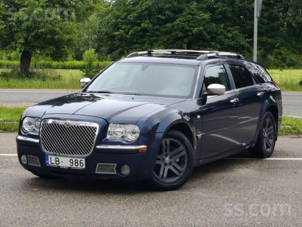 Zils Chrysler 300C 2006 Ogre, ar dzinēja tilpumu 3.50 L un nobraukumu 290 tūkst. km par 1470 €, foto 2 vietnē AUTOMOTO.COM.LV