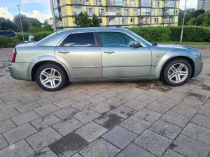 Зеленый Крайслер 300C 2006 в Вильнюс, объемом двигателя 3.47 л и пробегом 100 тыс. км за 1850 €, фото 8 на AUTOMOTO.COM.LV
