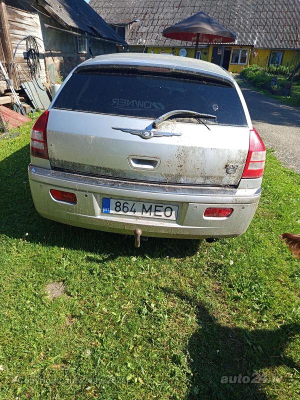 Pelēks Chrysler 300C 2005 Tallina, ar dzinēja tilpumu 2.70 L un nobraukumu 0 tūkst. km par 1500 €, foto 3 vietnē AUTOMOTO.COM.LV