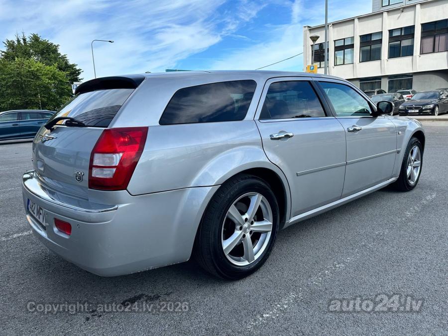 Серый Крайслер 300C 2006 в Таллин, объемом двигателя 2.70 л и пробегом 118 тыс. км за 2999 €, фото 4 на AUTOMOTO.COM.LV