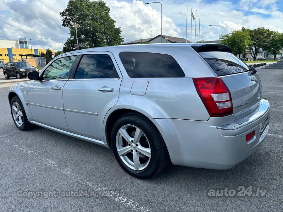 Серый Крайслер 300C 2006 в Таллин, объемом двигателя 2.70 л и пробегом 118 тыс. км за 2999 €, фото 6 на AUTOMOTO.COM.LV
