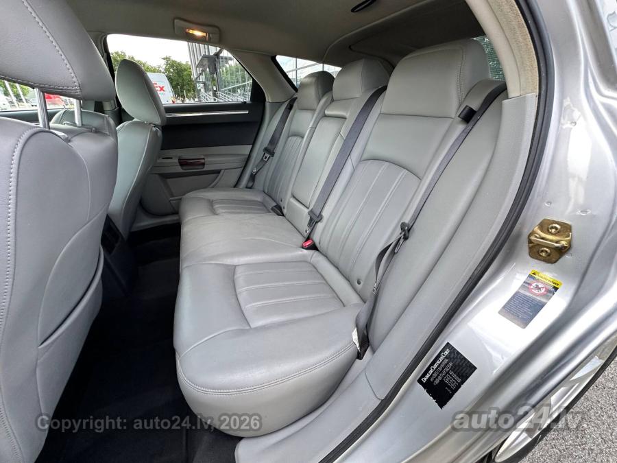 Серый Крайслер 300C 2006 в Таллин, объемом двигателя 2.70 л и пробегом 118 тыс. км за 2999 €, фото 21 на AUTOMOTO.COM.LV