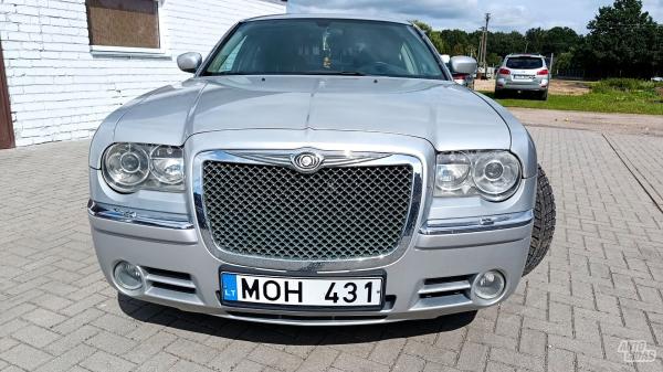 Серый Крайслер 300C 2005 в Таураге, объемом двигателя 3.60 л и пробегом 204 тыс. км за 3000 €, фото 3 на AUTOMOTO.COM.LV