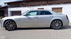 Серый Крайслер 300C 2005 в Таураге, объемом двигателя 3.60 л и пробегом 204 тыс. км за 3000 €, фото 6 на AUTOMOTO.COM.LV