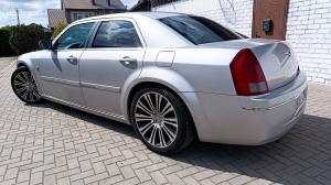 Серый Крайслер 300C 2005 в Таураге, объемом двигателя 3.60 л и пробегом 204 тыс. км за 3000 €, фото 7 на AUTOMOTO.COM.LV