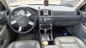Pelēks Chrysler 300C 2005 Tauragė, ar dzinēja tilpumu 3.60 L un nobraukumu 204 tūkst. km par 3000 €, foto 21 vietnē AUTOMOTO.COM.LV