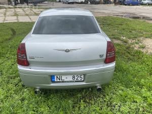 Серый Крайслер 300C 2005 в Рига, объемом двигателя 3.00 л и пробегом 300 тыс. км за 1400 €, фото 20 на AUTOMOTO.COM.LV