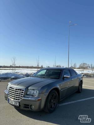 Pelēks Chrysler 300C 2006 Šauļi, ar dzinēja tilpumu 3.00 L un nobraukumu 260 tūkst. km par 2000 €, foto 2 vietnē AUTOMOTO.COM.LV