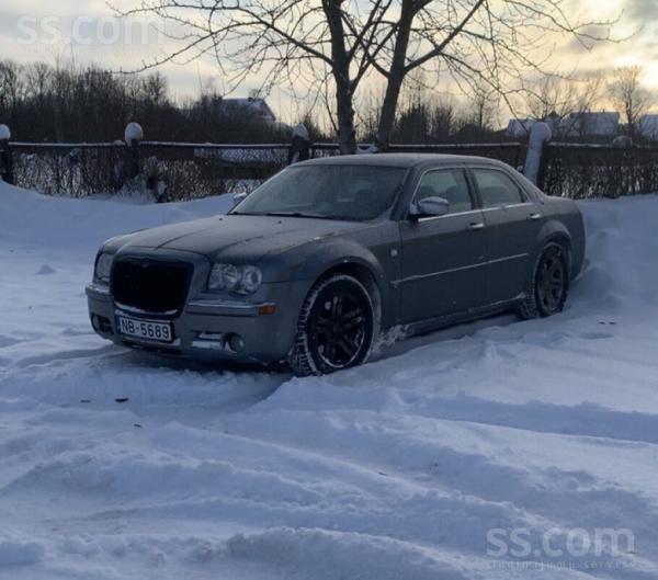 Серый Крайслер 300C 2007 в Краслава, объемом двигателя 2.70 л и пробегом 190 тыс. км за 1350 €, фото 1 на AUTOMOTO.COM.LV