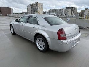 Серый Крайслер 300C 2007 в Вильнюс, объемом двигателя 2.99 л и пробегом 370 тыс. км за 2000 €, фото 7 на AUTOMOTO.COM.LV