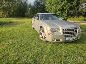 Grey Chrysler 300C 2007 in Talsi, with an engine capacity of 2.70 L and mileage of 177 thousand km for 2266 €, photo 4 on AUTOMOTO.COM.LV