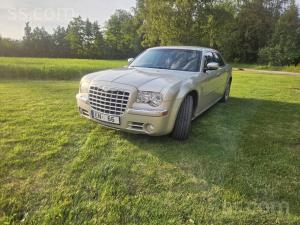 Grey Chrysler 300C 2007 in Talsi, with an engine capacity of 2.70 L and mileage of 177 thousand km for 2266 €, photo 5 on AUTOMOTO.COM.LV