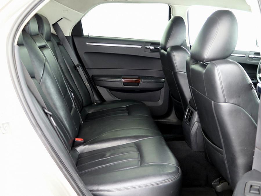 Серый Крайслер 300C 2010 в Таллин, объемом двигателя 3.00 л и пробегом 312 тыс. км за 2599 €, фото 8 на AUTOMOTO.COM.LV