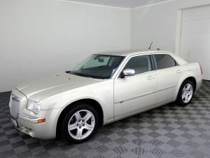 Серый Крайслер 300C 2010 в Таллин, объемом двигателя 3.00 л и пробегом 312 тыс. км за 2599 €, фото 10 на AUTOMOTO.COM.LV