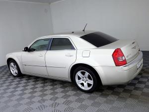 Серый Крайслер 300C 2010 в Таллин, объемом двигателя 3.00 л и пробегом 312 тыс. км за 2599 €, фото 12 на AUTOMOTO.COM.LV