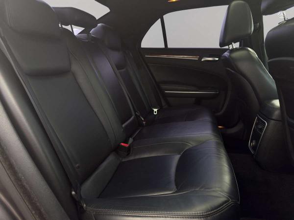 Серый Крайслер 300C 2013 в Каунас, объемом двигателя 3.60 л и пробегом 212 тыс. км за 8199 €, фото 10 на AUTOMOTO.COM.LV