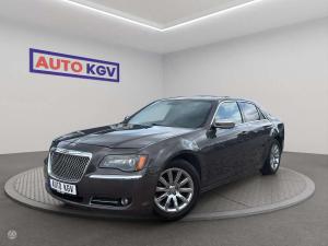 Grey Chrysler 300C 2013 in Kaunas, with an engine capacity of 3.60 L and mileage of 212 thousand km for 8199 €, photo  on AUTOMOTO.COM.LV