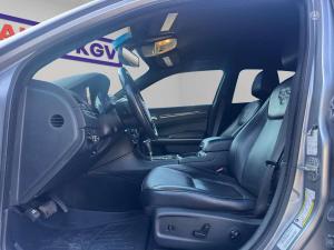Pelēks Chrysler 300C 2014 Klaipėda, ar dzinēja tilpumu 5.70 L un nobraukumu 133 tūkst. km par 12499 €, foto 13 vietnē AUTOMOTO.COM.LV