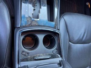 Pelēks Chrysler 300C 2014 Klaipėda, ar dzinēja tilpumu 5.70 L un nobraukumu 133 tūkst. km par 12499 €, foto 15 vietnē AUTOMOTO.COM.LV