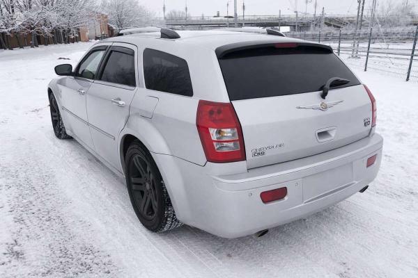 Pelēks Chrysler 300C 2006 Šauļi, ar dzinēja tilpumu 3.00 L un nobraukumu 367 tūkst. km par 2950 €, foto 6 vietnē AUTOMOTO.COM.LV