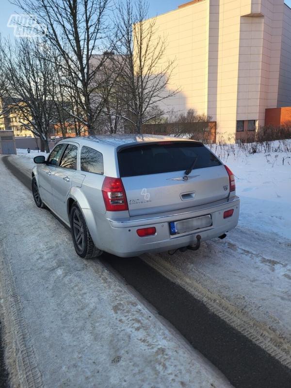 Pelēks Chrysler 300C 2006 Viļņa, ar dzinēja tilpumu 3.50 L un nobraukumu 376 tūkst. km par 3400 €, foto 4 vietnē AUTOMOTO.COM.LV