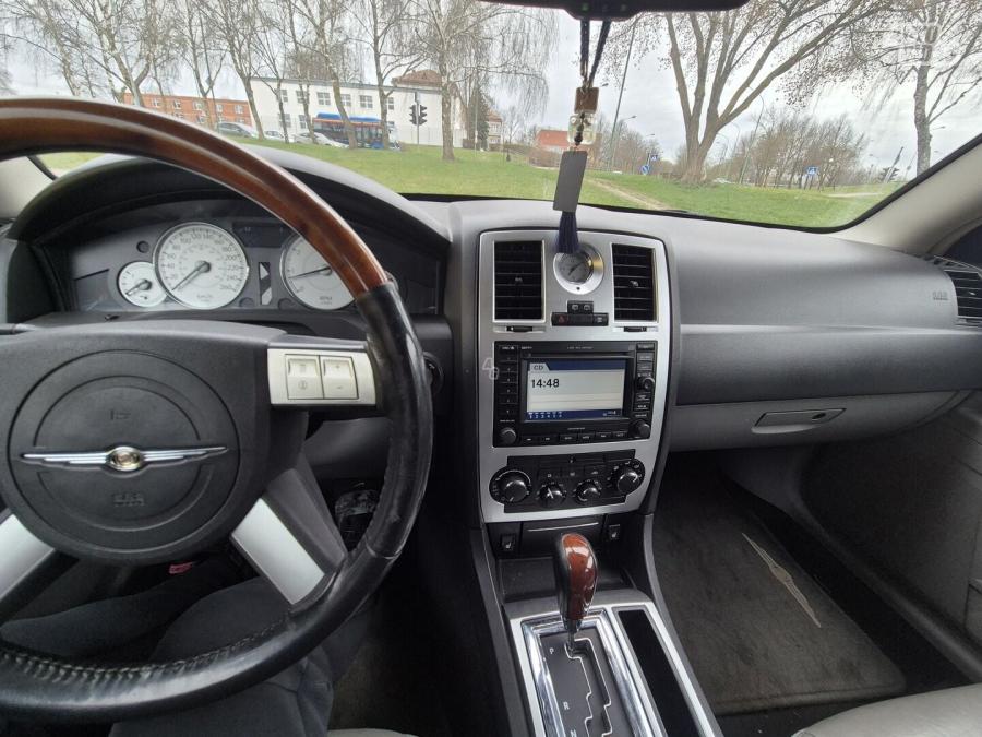 Серый Крайслер 300C 2006 в Клайпеда, объемом двигателя 3.00 л и пробегом 409 тыс. км за 1800 €, фото 29 на AUTOMOTO.COM.LV