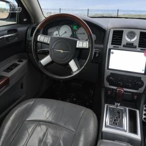 Серый Крайслер 300C 2006 в Шяуляй, объемом двигателя 3.00 л и пробегом 367 тыс. км за 2300 €, фото 9 на AUTOMOTO.COM.LV