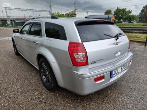 Grey Chrysler 300C 2006 in Siauliai, with an engine capacity of 3.00 L and mileage of 367 thousand km for 2350 €, photo 7 on AUTOMOTO.COM.LV