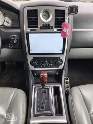 Pelēks Chrysler 300C 2006 Šauļi, ar dzinēja tilpumu 3.00 L un nobraukumu 367 tūkst. km par 2350 €, foto 13 vietnē AUTOMOTO.COM.LV