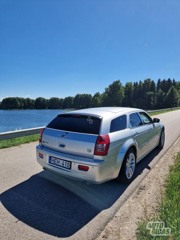 Grey Chrysler 300C 2006 in Kaunas, with an engine capacity of 3.00 L and mileage of 321 thousand km for 2400 €, photo 3 on AUTOMOTO.COM.LV