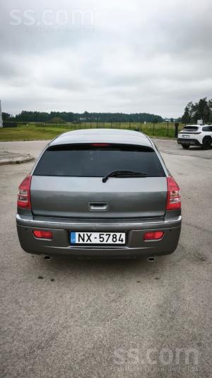 Серый Крайслер 300C 2006 в Рига, объемом двигателя 3.00 л и пробегом 301 тыс. км за 3000 €, фото 5 на AUTOMOTO.COM.LV