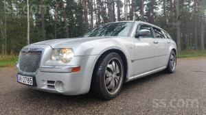Pelēks Chrysler 300C 2006 Daugavpils, ar dzinēja tilpumu 5.70 L un nobraukumu 280 tūkst. km par 3300 €, foto 3 vietnē AUTOMOTO.COM.LV
