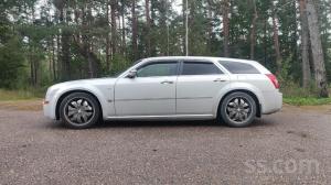 Pelēks Chrysler 300C 2006 Daugavpils, ar dzinēja tilpumu 5.70 L un nobraukumu 280 tūkst. km par 3300 €, foto 4 vietnē AUTOMOTO.COM.LV