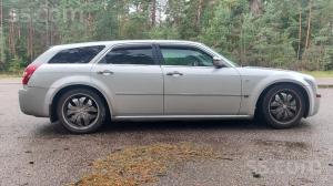 Pelēks Chrysler 300C 2006 Daugavpils, ar dzinēja tilpumu 5.70 L un nobraukumu 280 tūkst. km par 3300 €, foto 5 vietnē AUTOMOTO.COM.LV