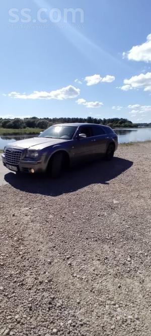 Серый Крайслер 300C 2007 в Екабпилс, объемом двигателя 3.00 л и пробегом 309 тыс. км за 2650 €, фото 4 на AUTOMOTO.COM.LV