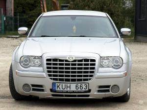 Grey Chrysler 300C 2007 in Klaipeda, with an engine capacity of 2.99 L and mileage of 311 thousand km for 2600 €, photo 3 on AUTOMOTO.COM.LV