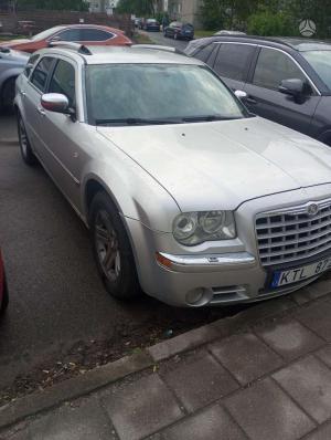 Серый Крайслер 300C 2007 в Вильнюс, объемом двигателя 2.70 л и пробегом 320 тыс. км за 1300 €, фото 7 на AUTOMOTO.COM.LV