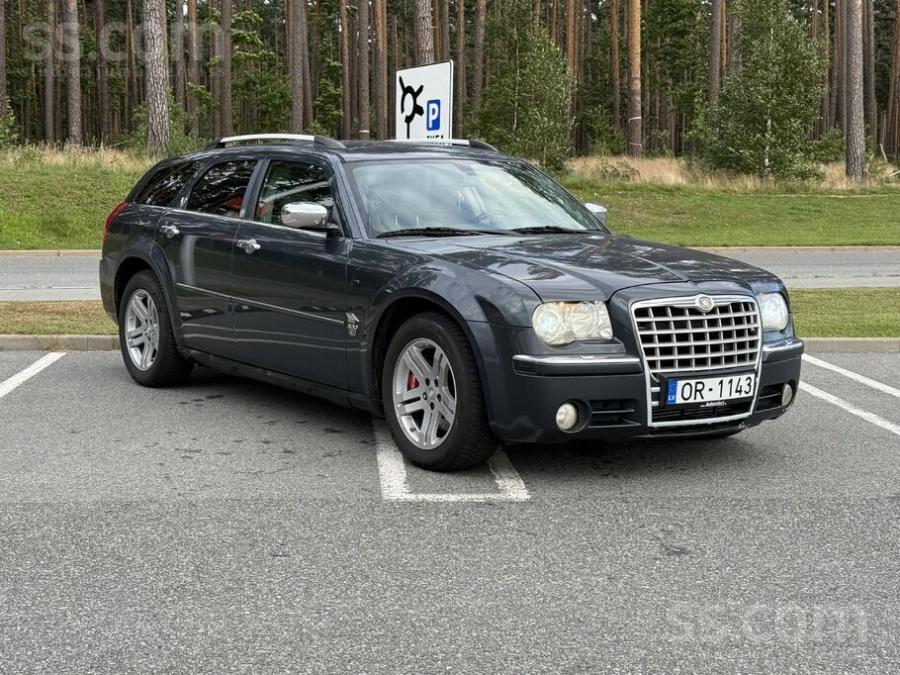 Pelēks Chrysler 300C 2007 Rīga, ar dzinēja tilpumu 3.00 L un nobraukumu 245 tūkst. km par 2900 €, foto 4 vietnē AUTOMOTO.COM.LV